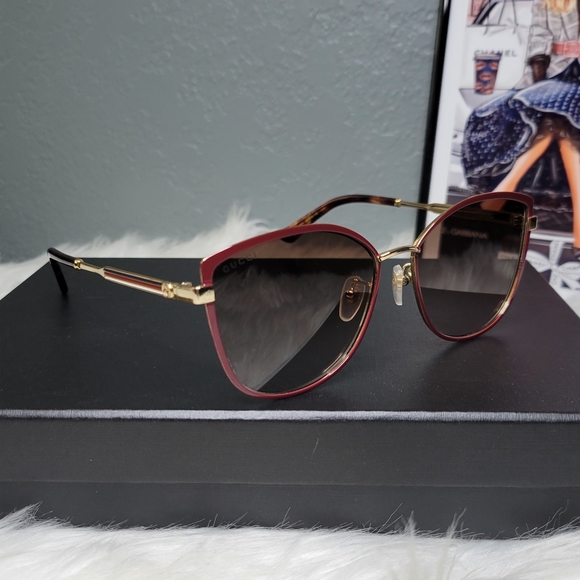 Gucci | Accessories | Gucci Interlocking Gg Logo Webline Sunglasses ...